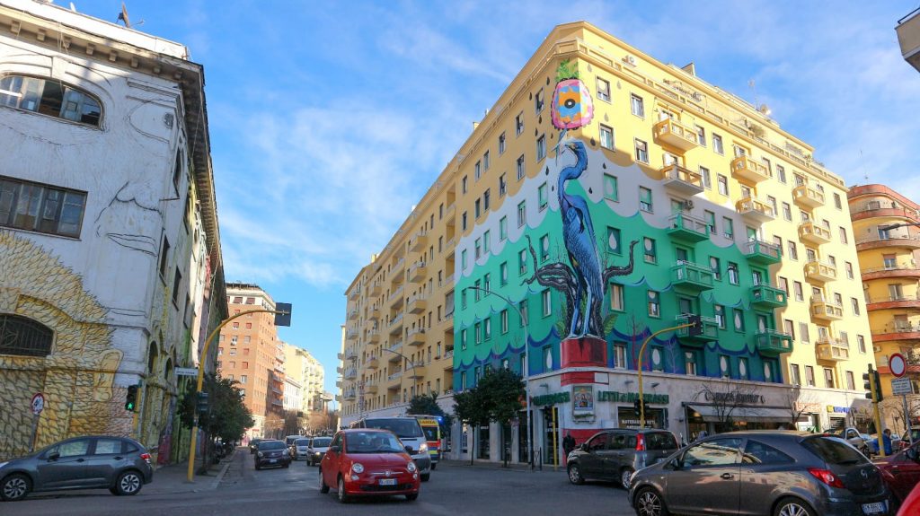 “Caccia all’inquinamento”, il murale ecosostenibile di Roma che ...